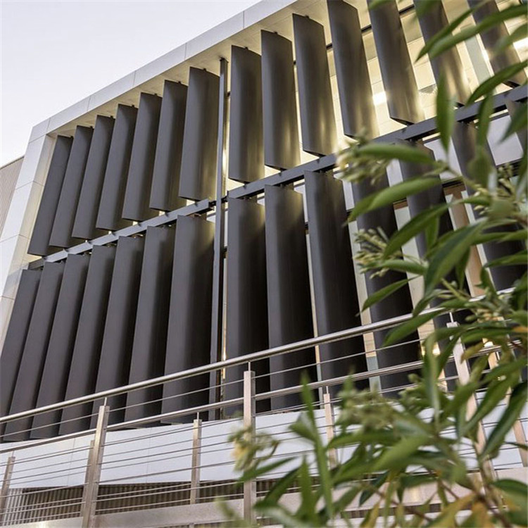 55x300 Aluminium Tahan Api Sun Louver 2.5mm Dengan Aerofoil Louver Blades